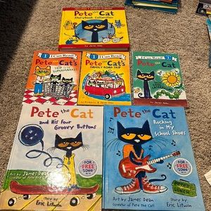 pete the cat | Toys | Veuc Pete The Cat Story Books Level | Poshmark